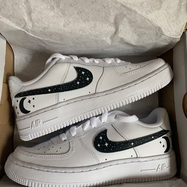 Custom Air Force 1 White Star And Moon Pattern – Lilaccustom