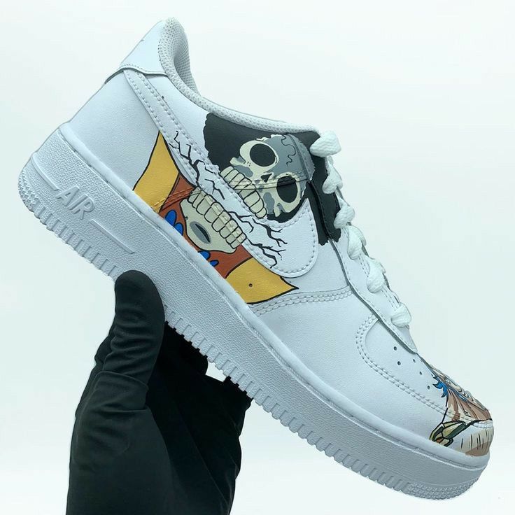 Custom Air Force 1 with One Piece Skull Design – Lilaccustom